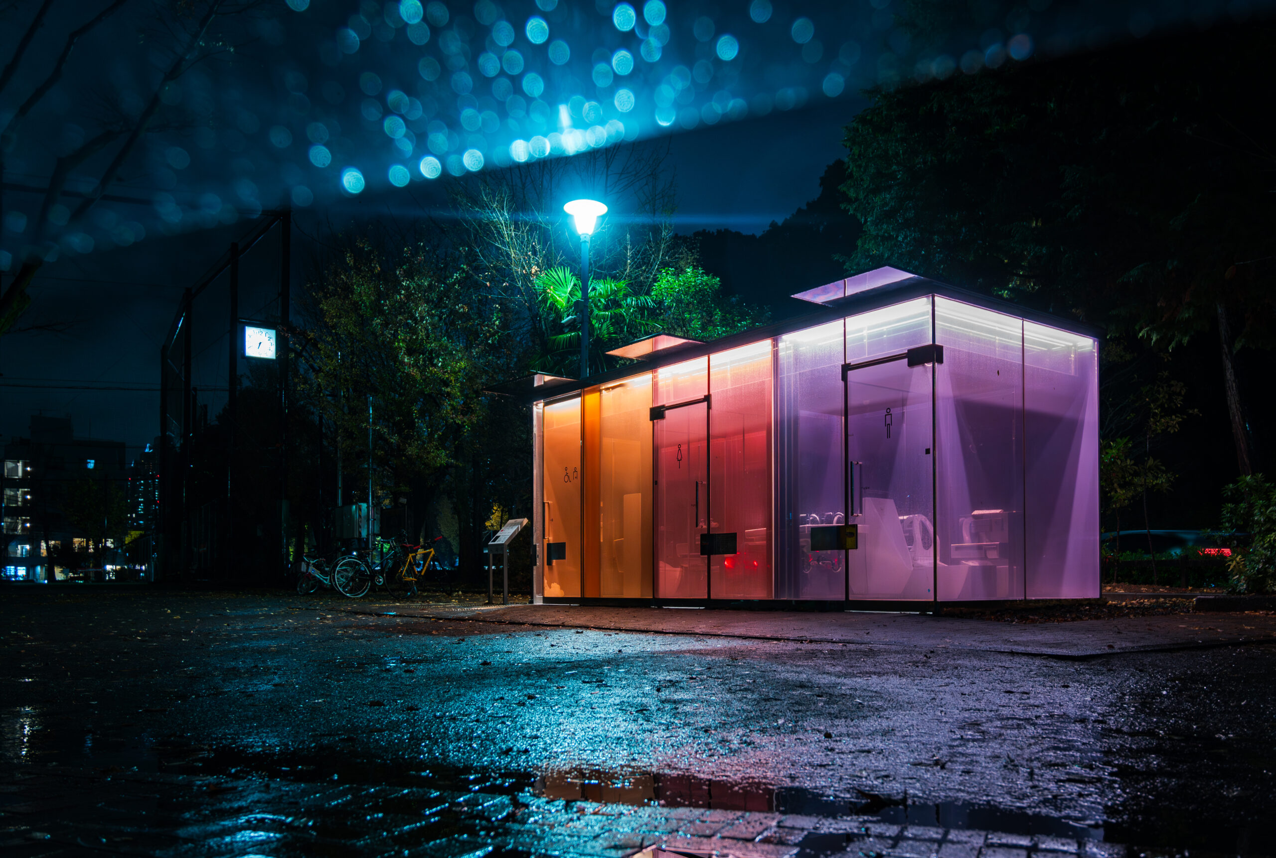 Světová rarita: V Japonsku mají průhledné záchody ze skla. Má to ...